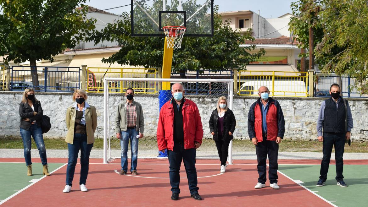 ΠΑΡΑΔΟΘΗΚΕ ΤΟ 2ο ΑΠΟ ΤΑ ΤΡΙΑ ΓΗΠΕΔΑ ΜΠΑΣΚΕΤ ΔΗΜΟΥ ΡΗΓΑ ΦΕΡΑΙΟΥ - Δήμος ...